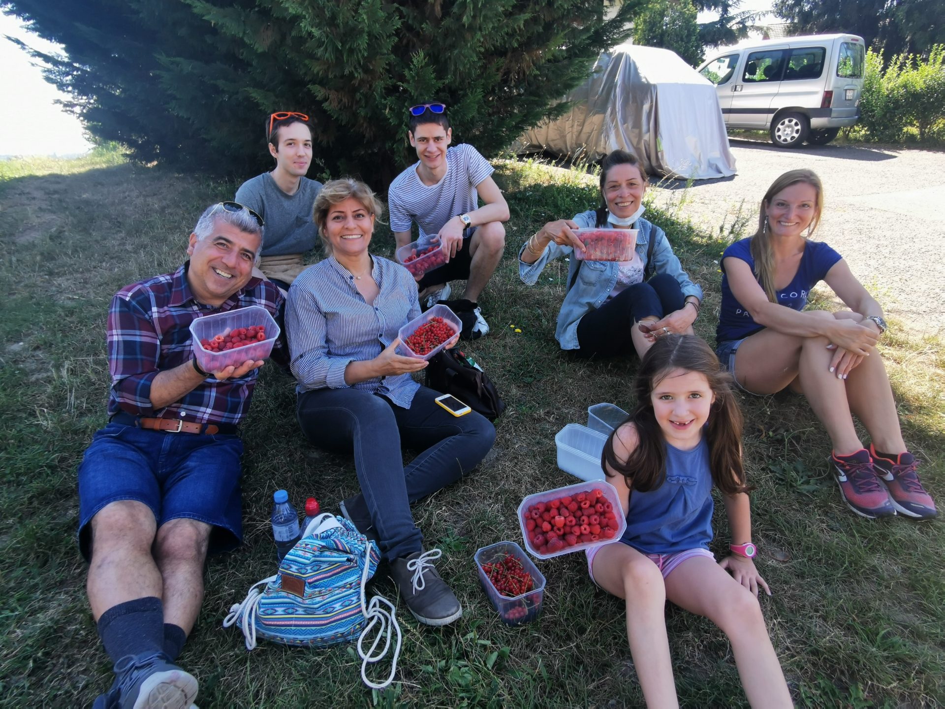 Cueillette de fruits rouges à la Fraisière - Genève pas cher